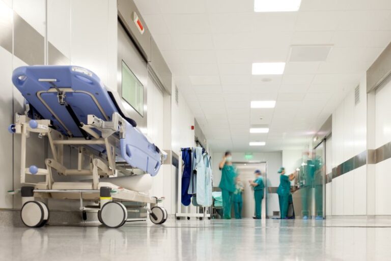 Doppio intervento mininvasivo al Policlinico di Bari: salvata una ...