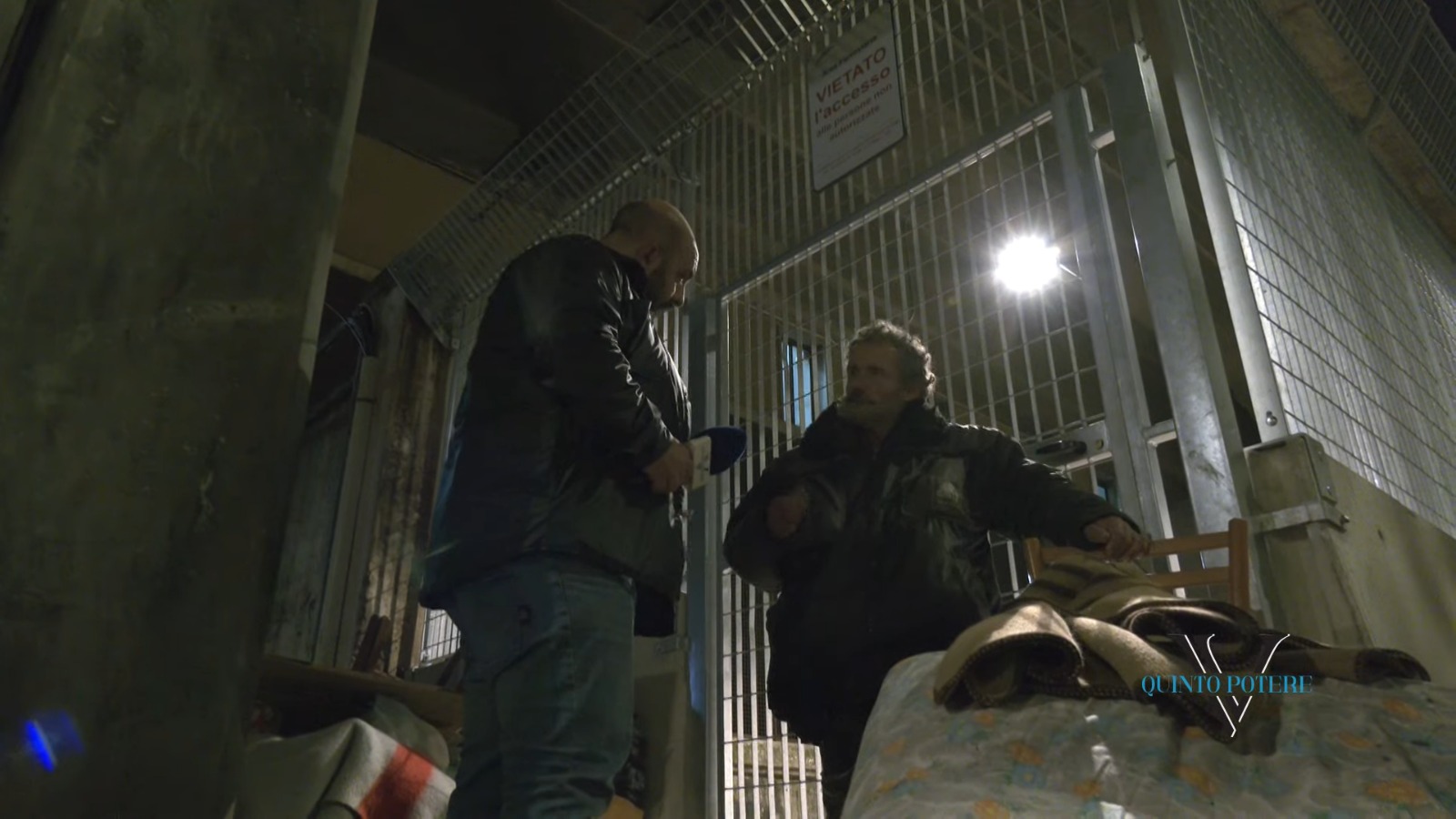 Michele, clochard da 18 anni rifiuta l'aiuto: "Un mese al caldo nella ...