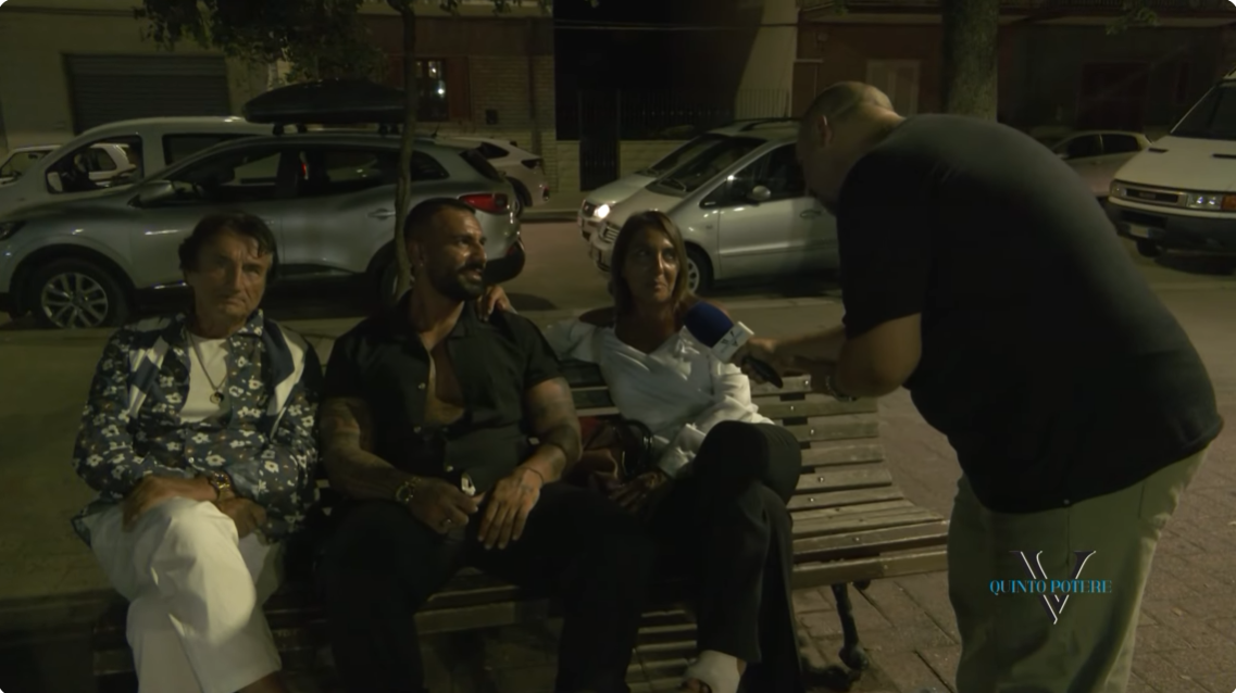 Mamma e papà accompagnano il bomber al concerto. Sisto senior: "Antonio ...