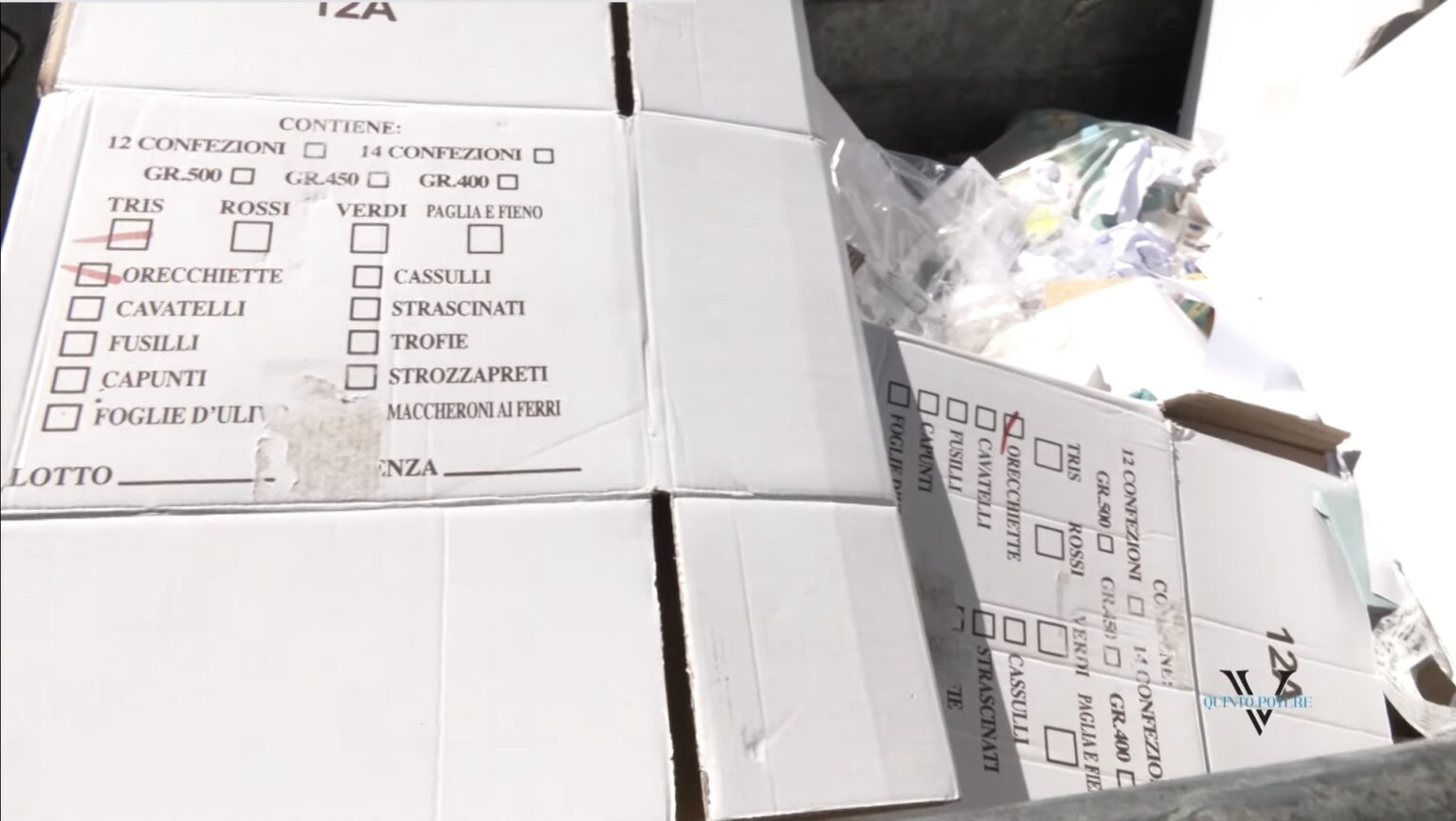 "Franca togli tutto ci sono Le Iene" e "orecchiette" nei cassonetti, Home Restaurant all'attacco ...