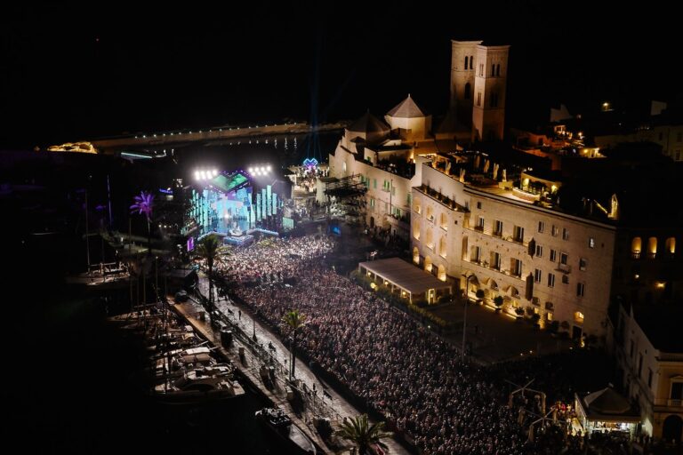 Cornetto Battiti Live a Molfetta, domani la prima serata. Da Olly a ...